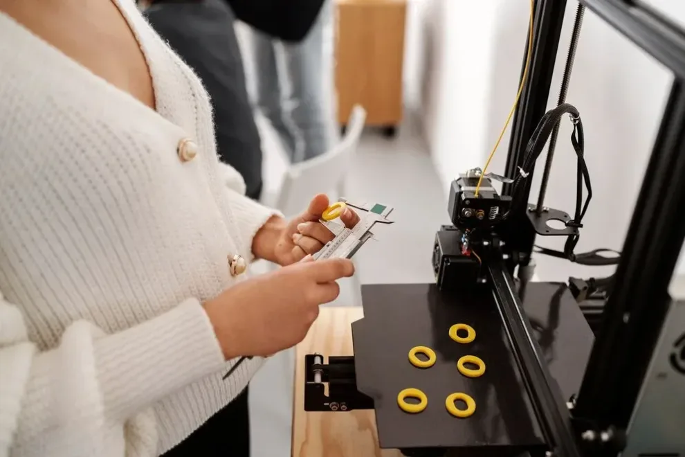 3D Printing: Beginner's Guide to Master First Layer of Innovation